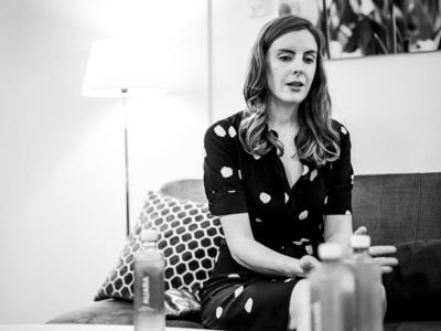 Catherine Nixey: "Si no cuestionamos lo establecido, seguiremos siendo ...