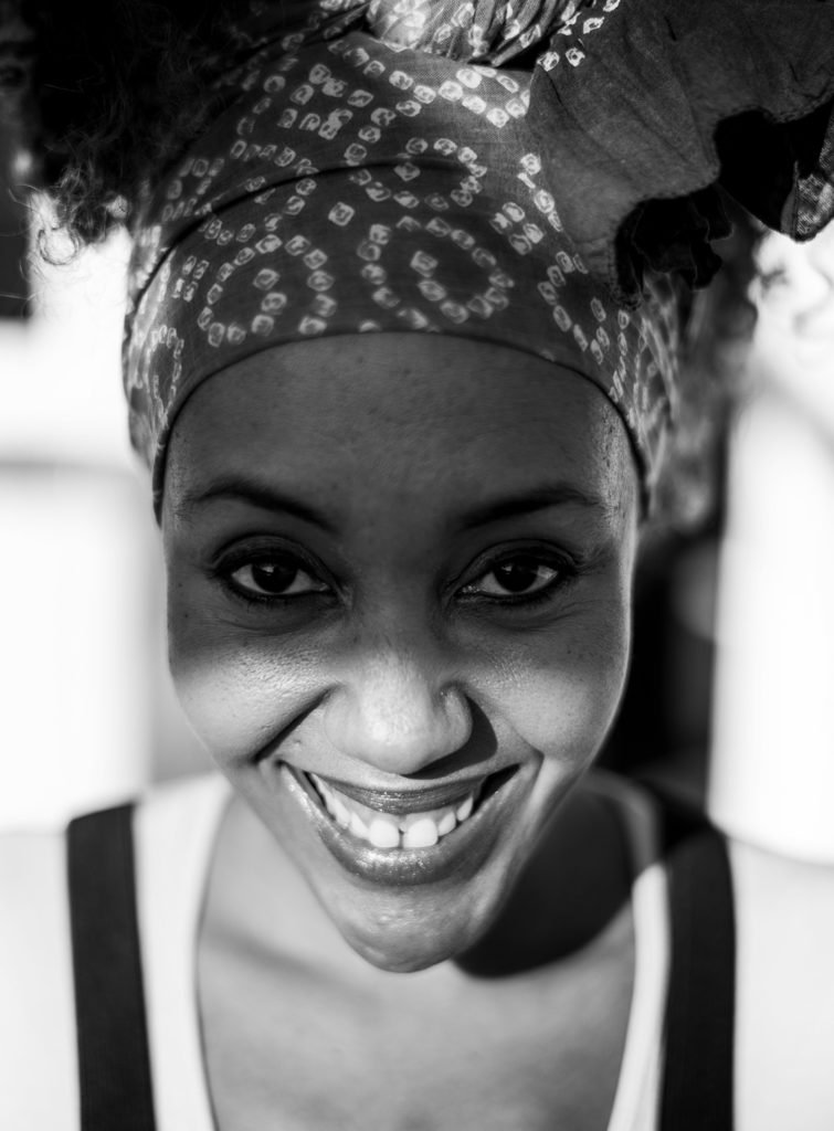 Lucía-Asué Mbomio - Zenda