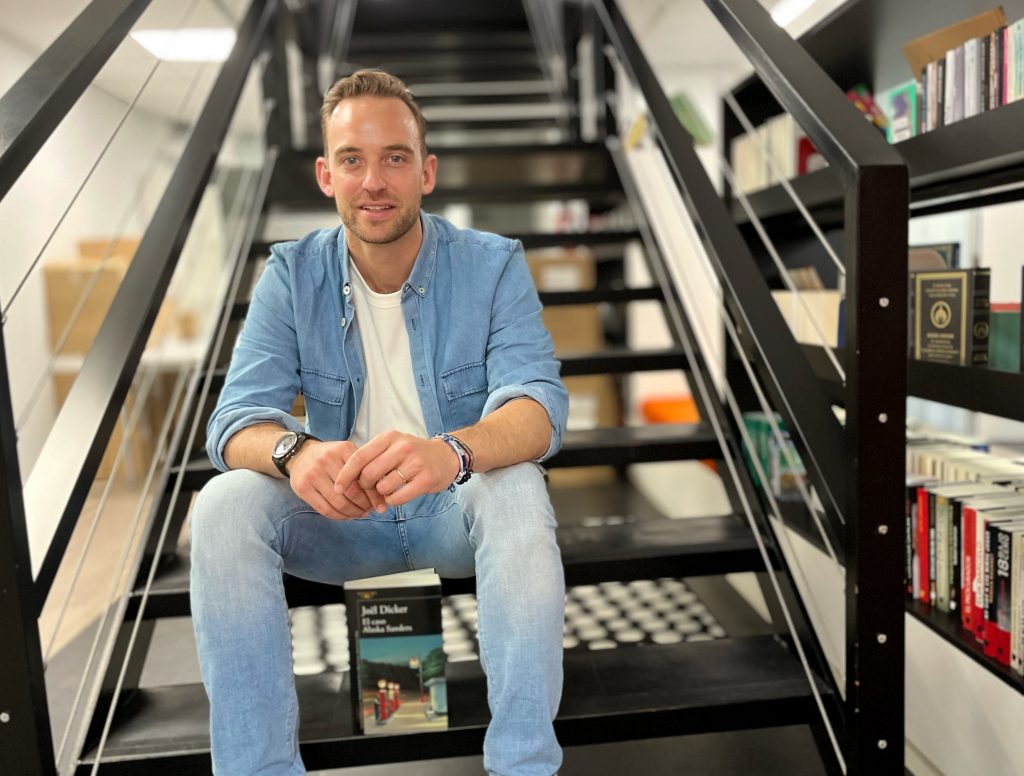 La verdad sobre Joël Dicker: "Mi drama es que la vida es muy corta" - Zenda