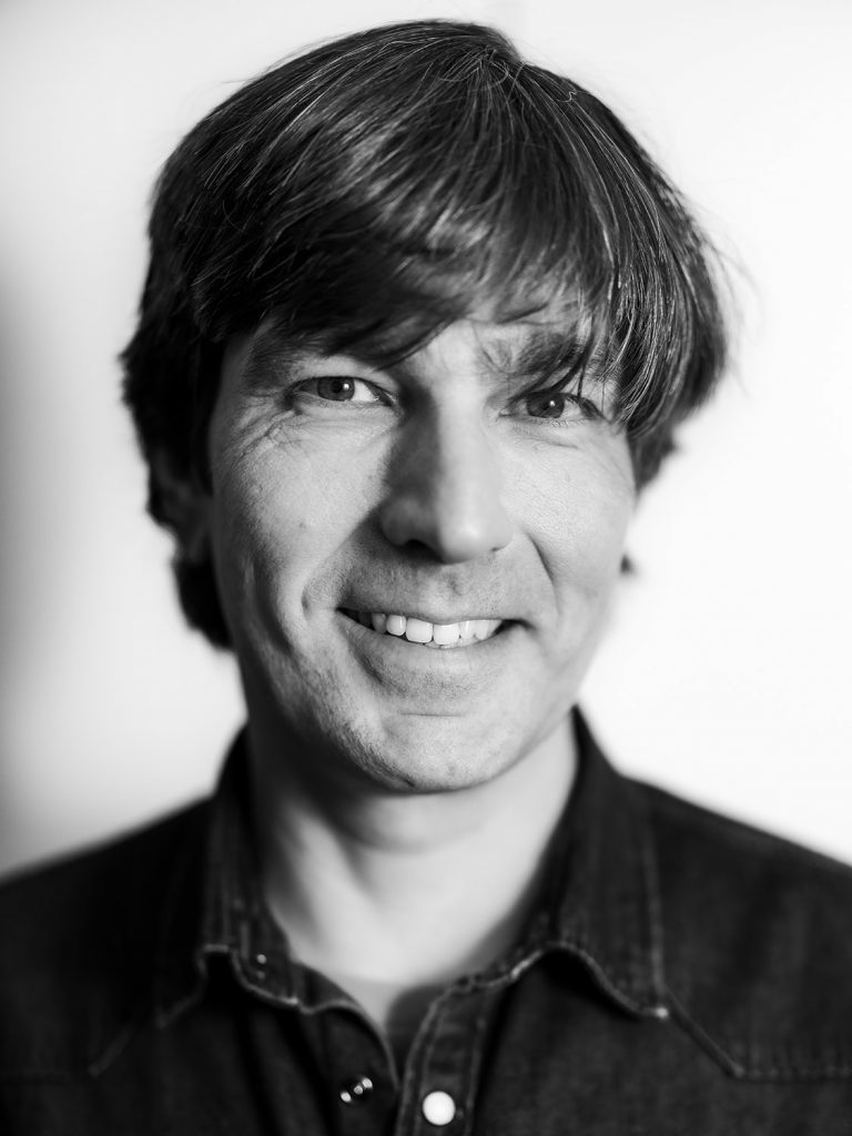 César Suárez: «Las verdaderas novelas son las vidas de los demás» - Zenda