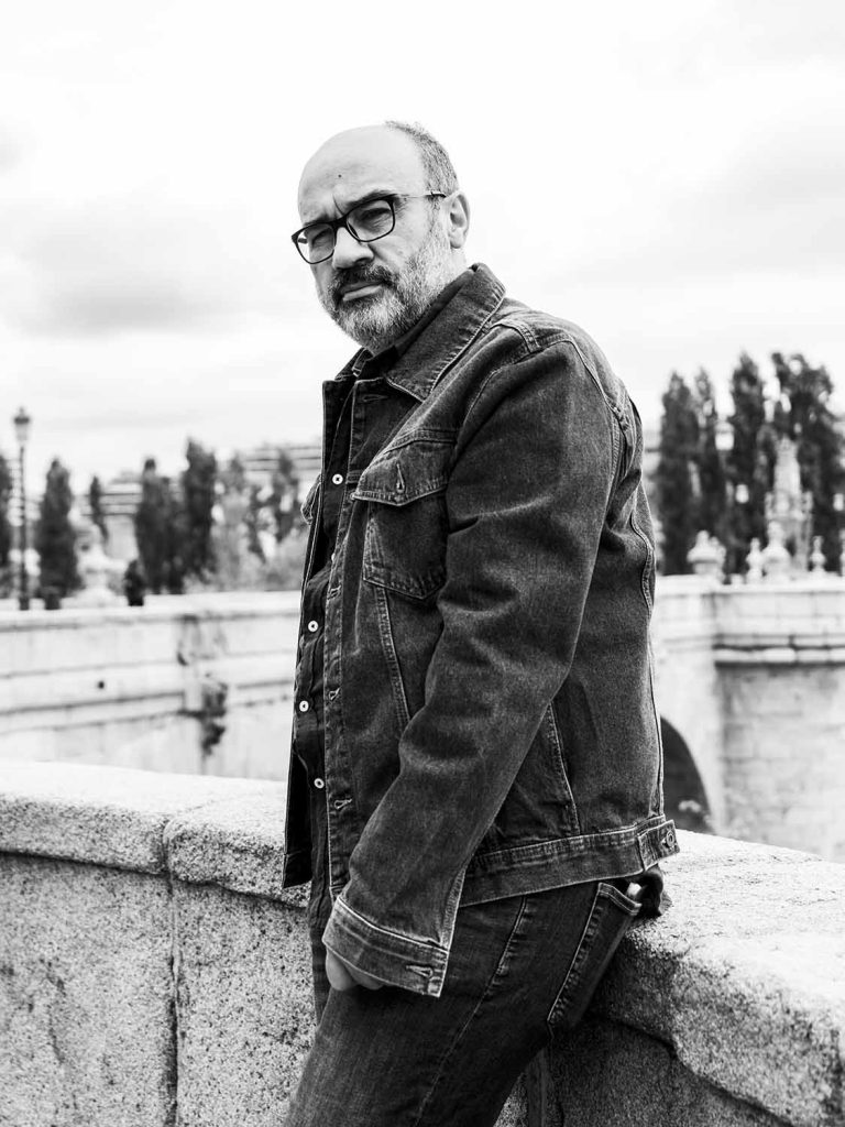 Alberto Olmos: «Me veo solo y amargado a los ochenta años, es casi mi ...