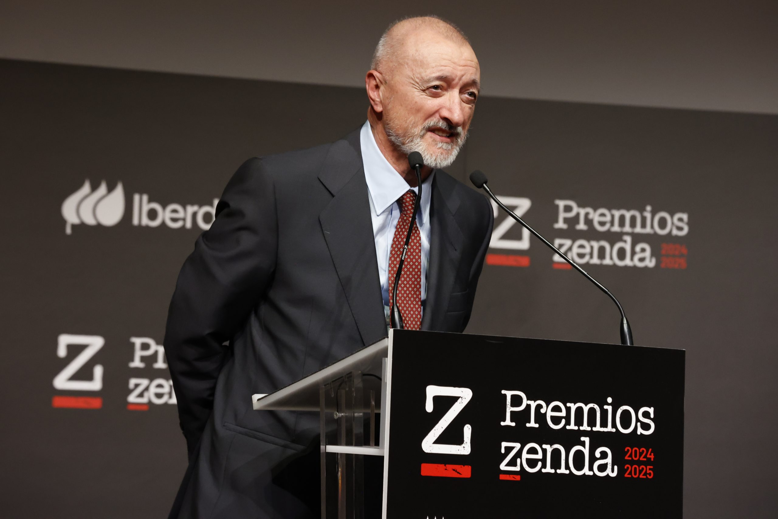 La Reina nos invita a "vivir en Zenda" - Zenda