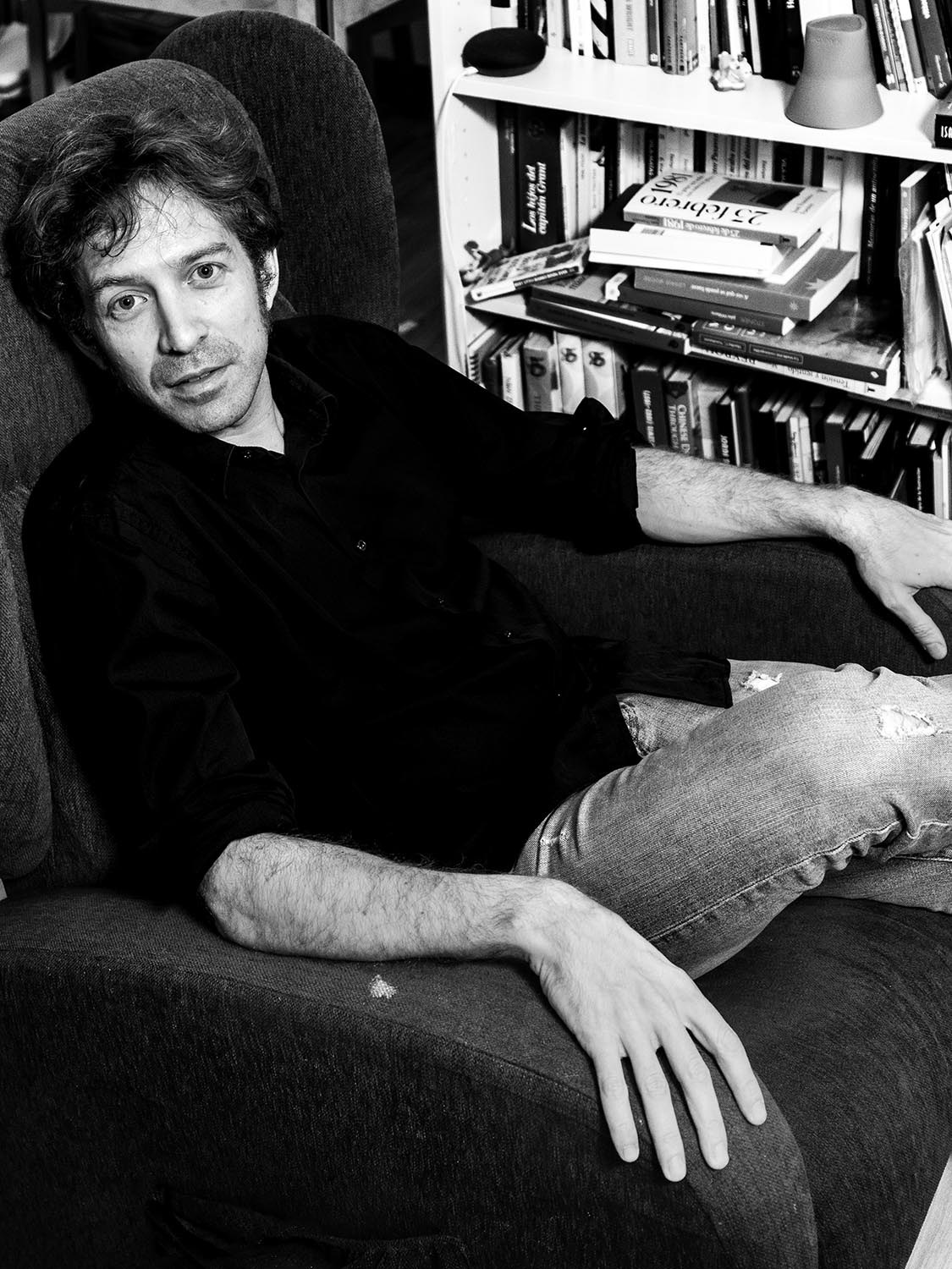 Daniel Gascón: “Las ficciones que no se presentan como tales son ...