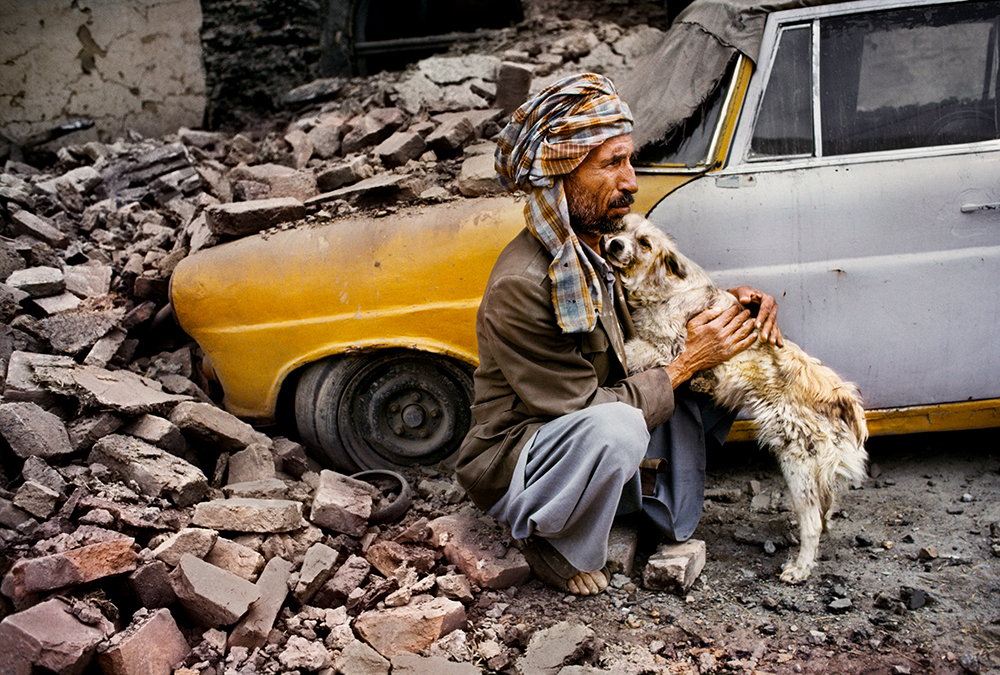 ENTREVISTA / Steve McCurry: «El éxito en fotografía consiste en llenar ...