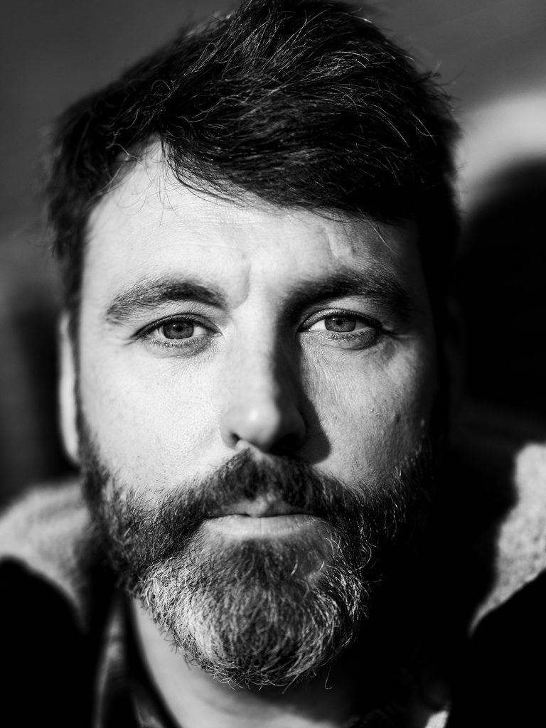 Daniel Jiménez: "Este libro denuncia un hecho que nos ha marcado la ...